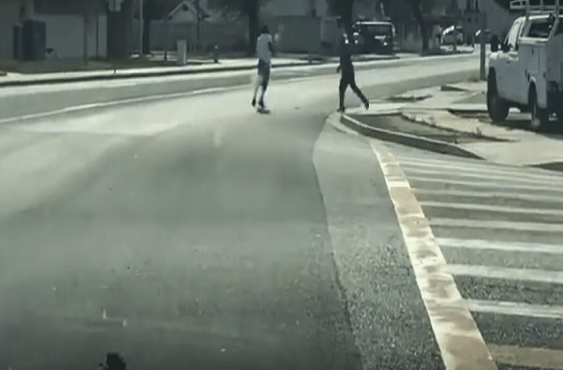 Σοκ: Αστυνομικός σκοτώνει άοπλο άνδρα on camera (BINTEO) | ΔΙΕΘΝΗ ...