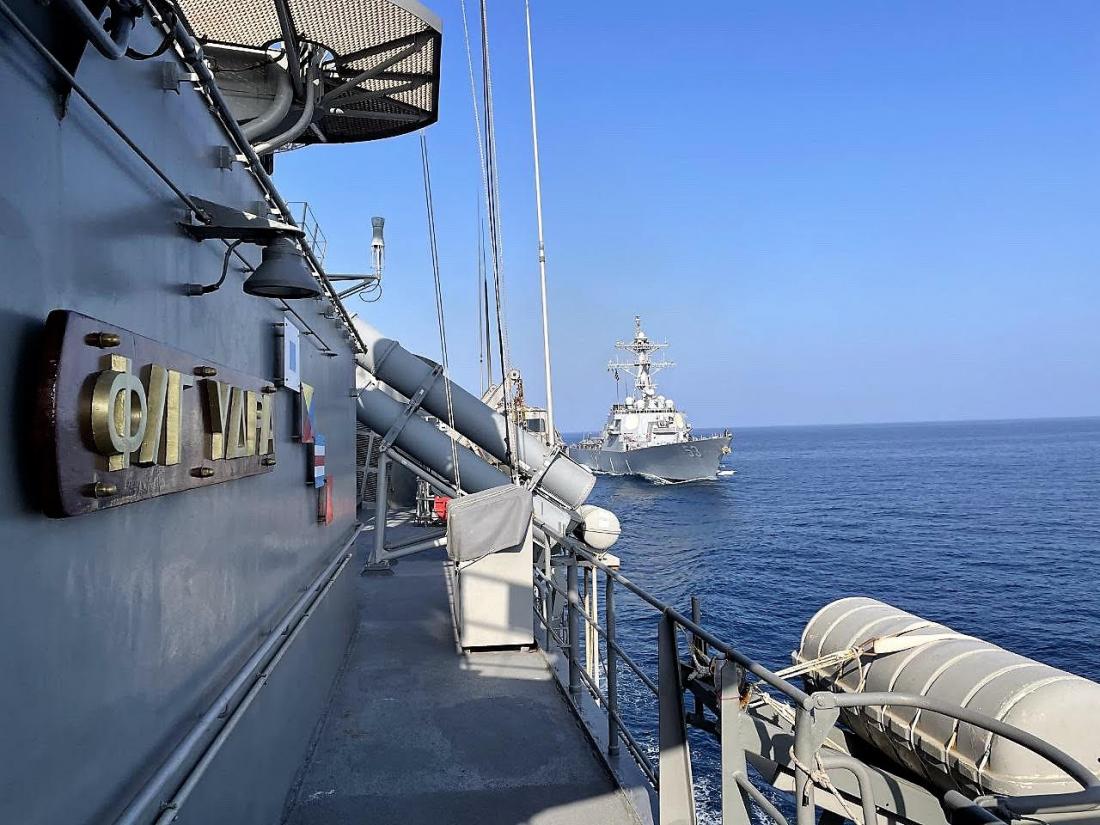 Συνεκπαίδευση PASSEX της φρεγάτας ΥΔΡΑ με αντιτορπιλικό των ΗΠΑ | ΑΜΥΝΑ ...