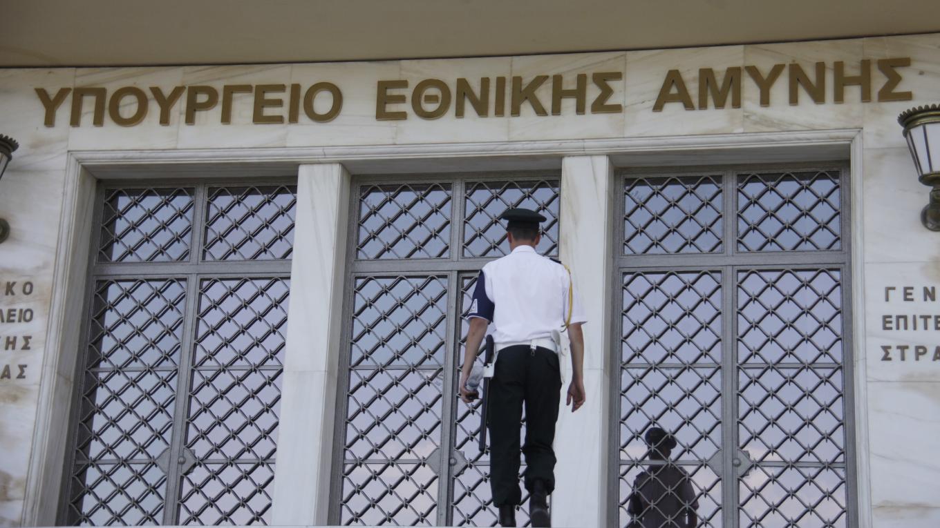 Yπ. Εθνικής Άμυνας περί περιέλευσης καταρριφθέντος drone τουρκικής ...