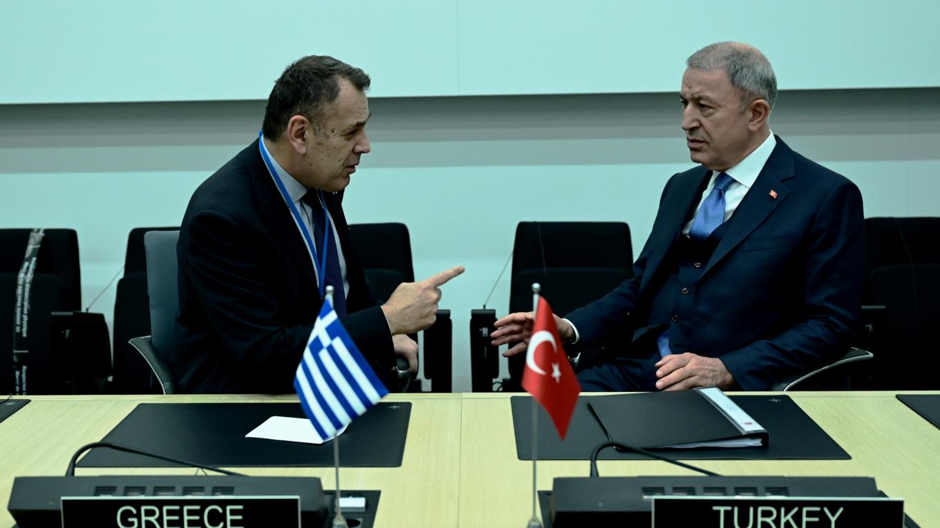 ΝΑΤΟ: Συναντήθηκε ο Ν. Παναγιωτόπουλος με τον Χουλουσί Ακάρ | ΑΜΥΝΑ ...