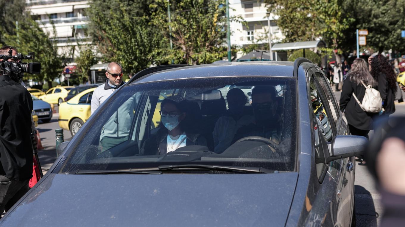 Κολωνός: Τα δύο στοιχεία που έστειλαν τη μητέρα της 12χρονης στη φυλακή ...