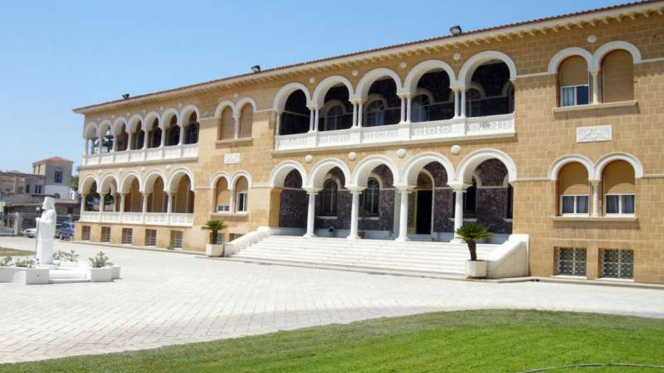 Εκκλησία της Κύπρου: Ενας αιώνας συγκρούσεις με τραυματικά αποτελέσματα ...