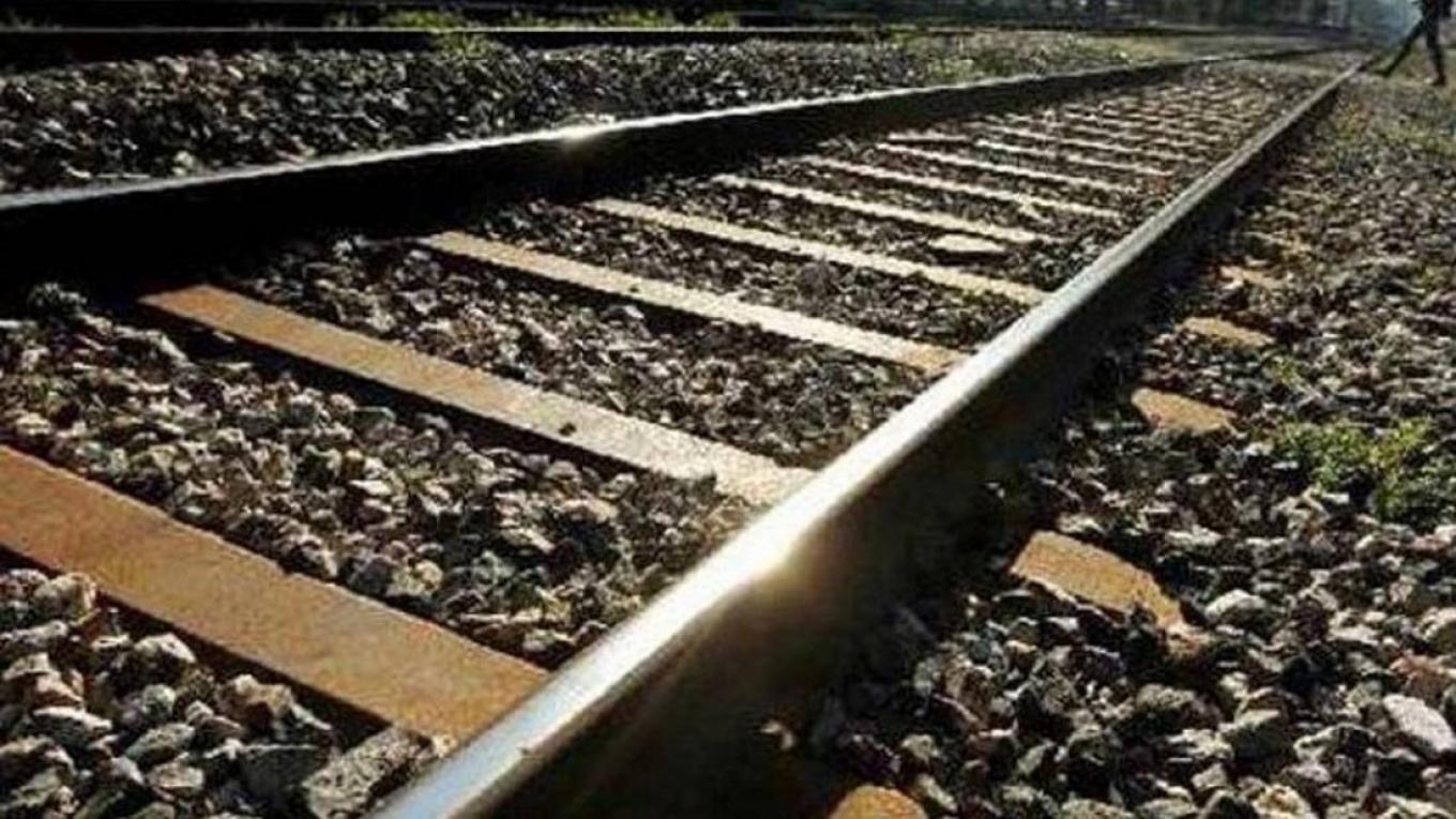 Θεσσαλονίκη: Τρένο συγκρούστηκε με αυτοκίνητο | ΕΛΛΑΔΑ | thepressroom.gr