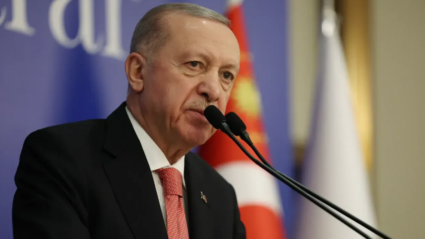 Προειδοποίηση Ερντογάν σε όσους διαδηλώνουν κατά της σύλληψης Ιμάμογλου ...