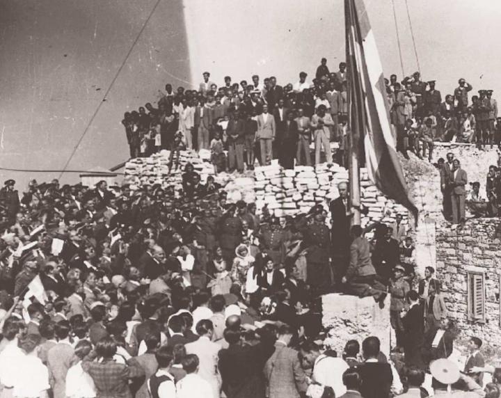 Σαν σήμερα 12 Οκτωβρίου 1944 απελευθερώθηκε η Αθήνα από τους ναζί ...